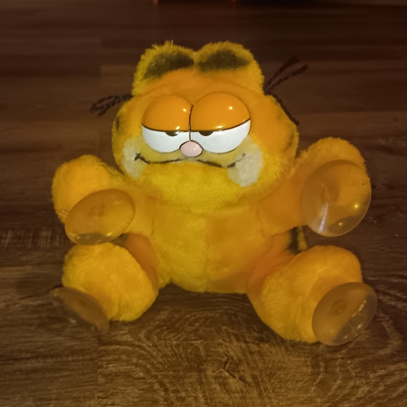 Other | Vintage Garfield Plush Suction Cup Attack Cat Dakin 1981 ...